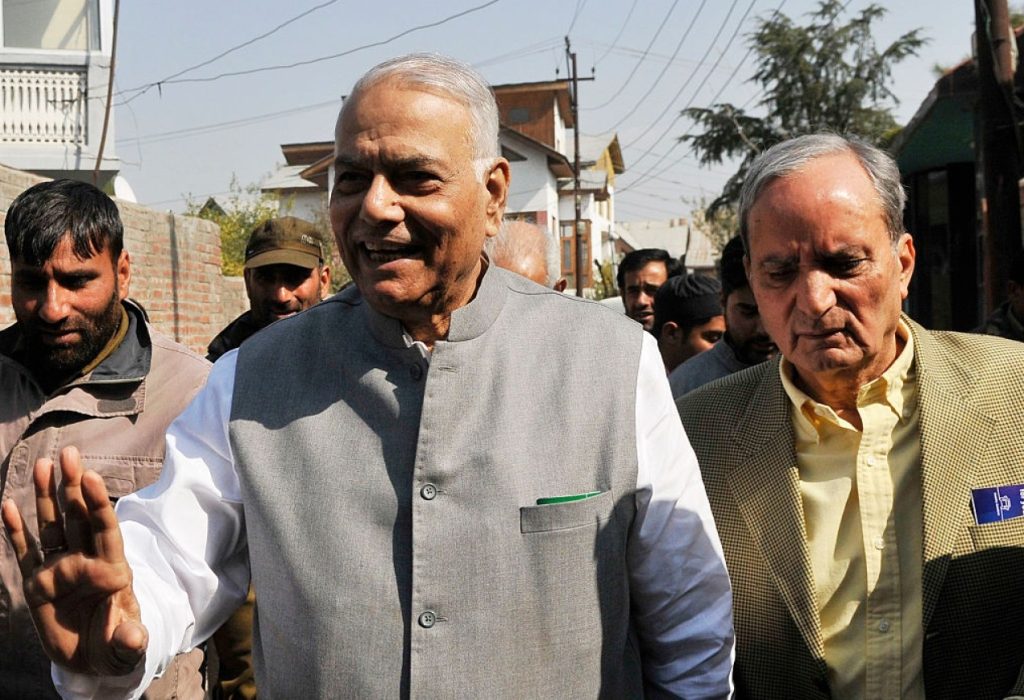 Sinha Led Group In Kashmir To Assess Ground Situation – Kashmir Observer