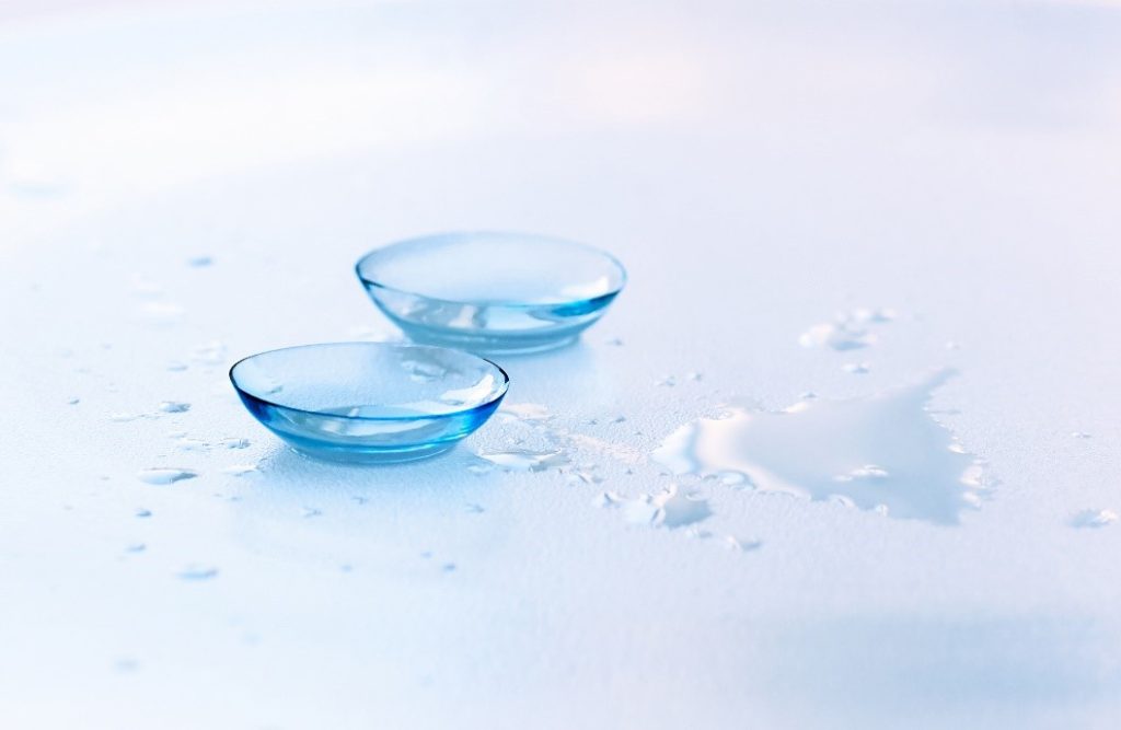 Here’s How to Choose The Right Alcon Contact Lenses – Kashmir Observer