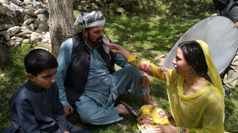 Artistic Lament Over DD Kashir at Zero Bridge – Kashmir Observer