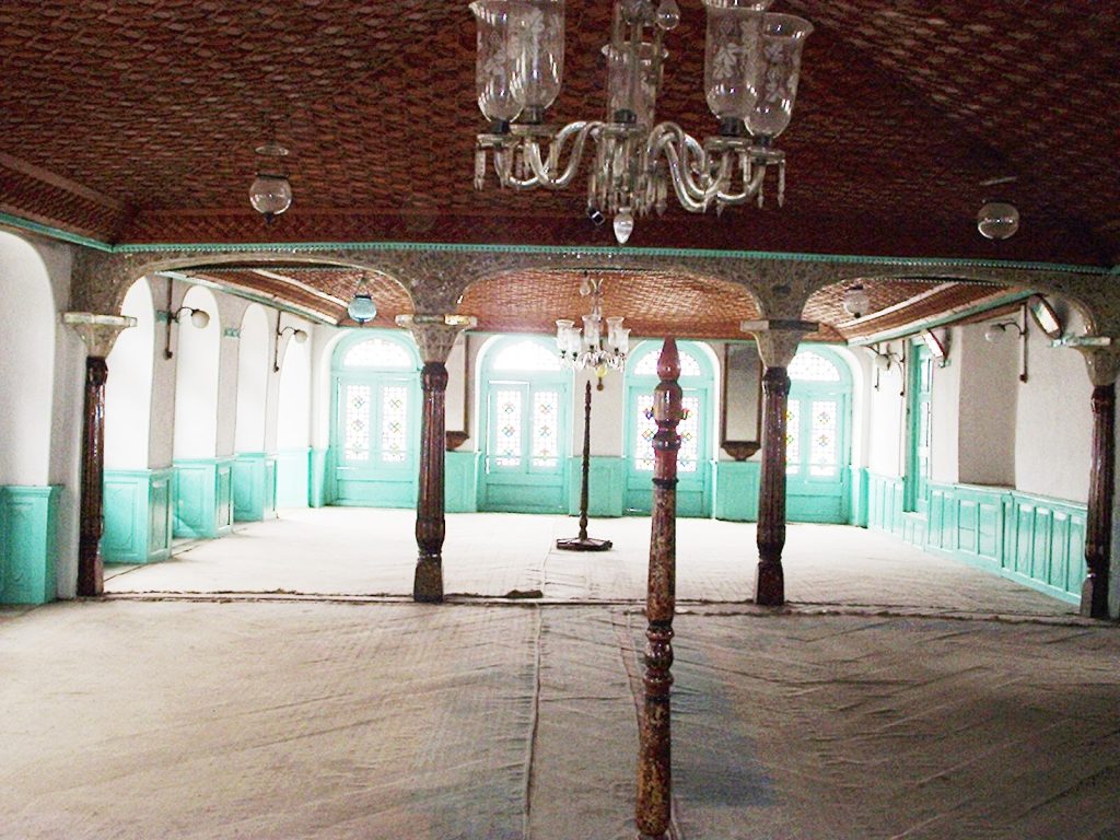 Revealing Reminiscence: Baithak(s) of Heritage Kashmiri Houses ...