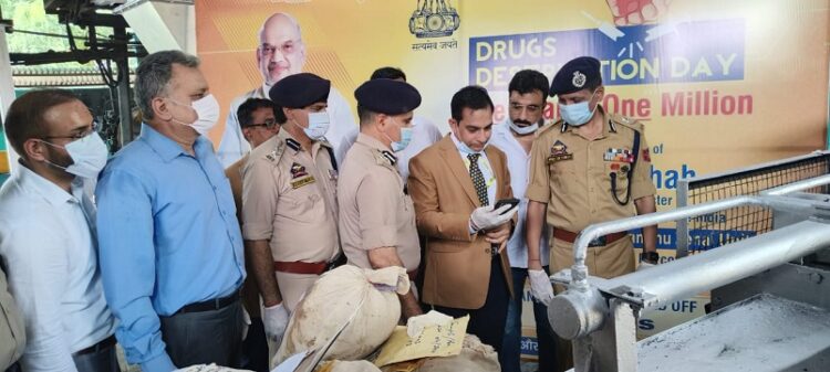 JKP, NCB Destroy Narcotics Worth Rs 17 Crore – Kashmir Observer