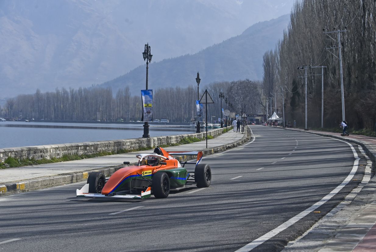 In Photos | First-Ever Formula-4 Car Run Held In Srinagar – Kashmir Observer