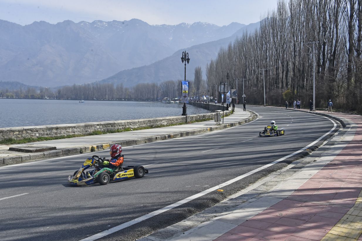 In Photos | First-Ever Formula-4 Car Run Held In Srinagar – Kashmir Observer