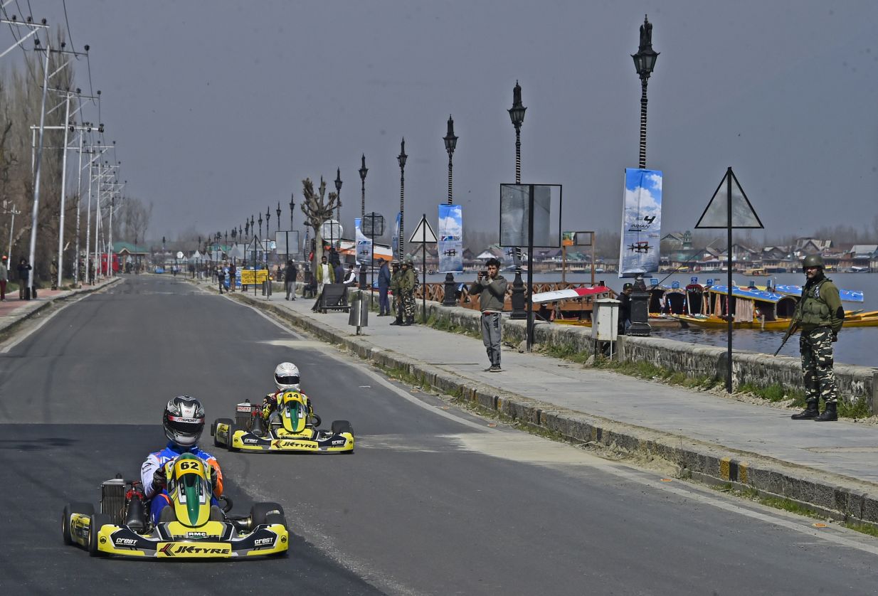 In Photos | First-Ever Formula-4 Car Run Held In Srinagar – Kashmir Observer