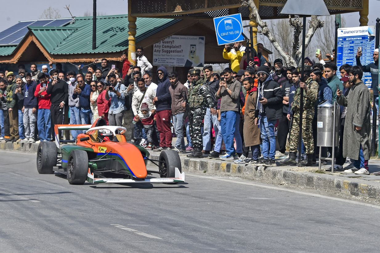 In Photos | First-Ever Formula-4 Car Run Held In Srinagar – Kashmir Observer