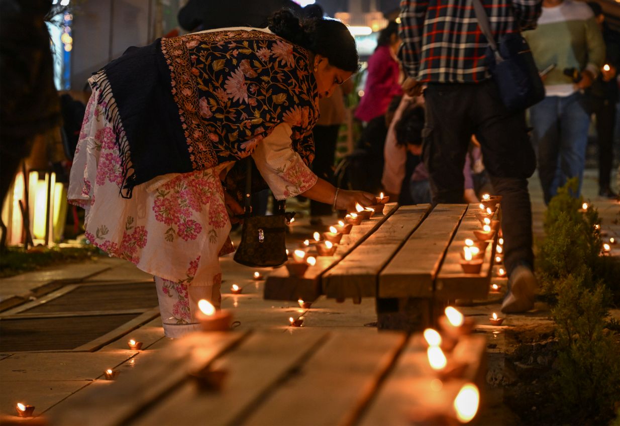 In Photos: Diwali Celebrated At Srinagar’s Iconic Clock Tower – Kashmir ...