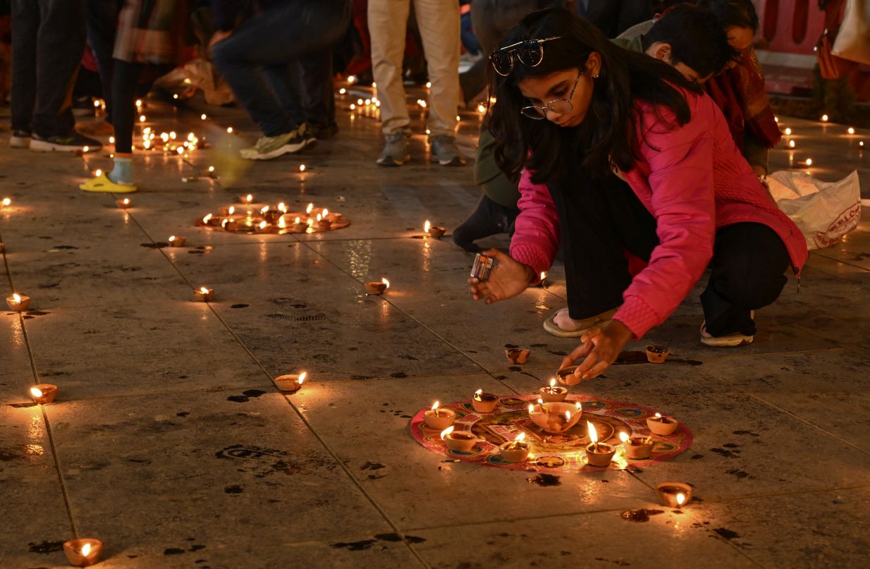 In Photos: Diwali Celebrated At Srinagar’s Iconic Clock Tower – Kashmir ...