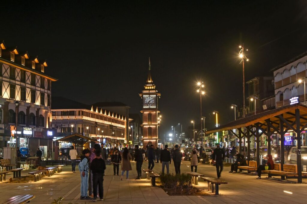 Letter to Editor: Kashmir and the Loneliness of Modern Cities - Kashmir Observer