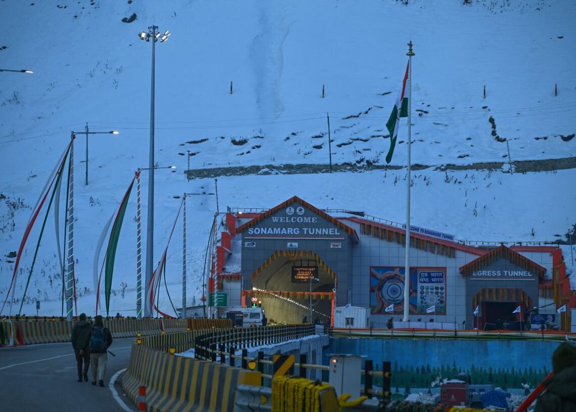 Sonamarg Tunnel Archives - Kashmir Observer