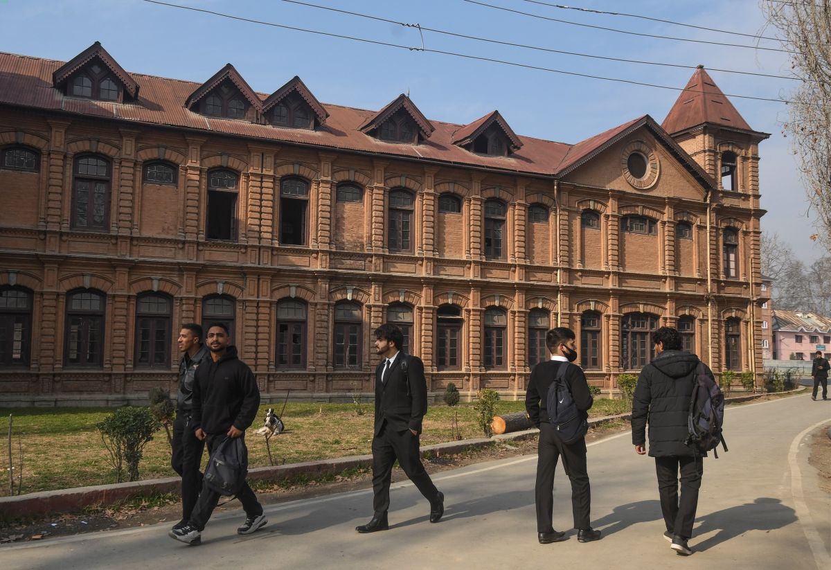 Winter Vacations Announced For J&K Colleges – Kashmir Observer