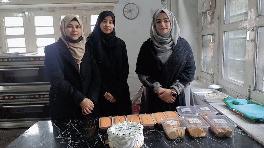 How Three Kashmiri Girls Baked Their Way to Success – Kashmir Observer