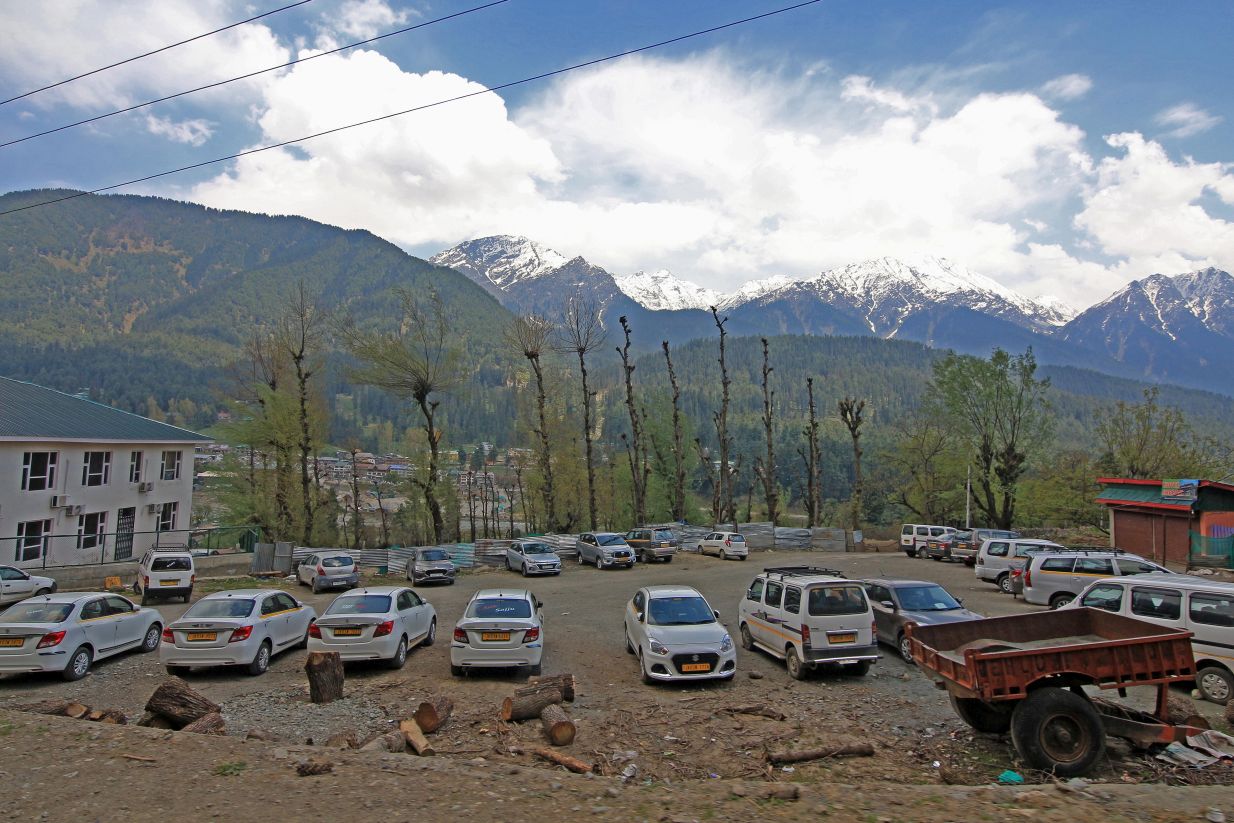 In Photos: Pahalgam’s Road to Recovery – Kashmir Observer