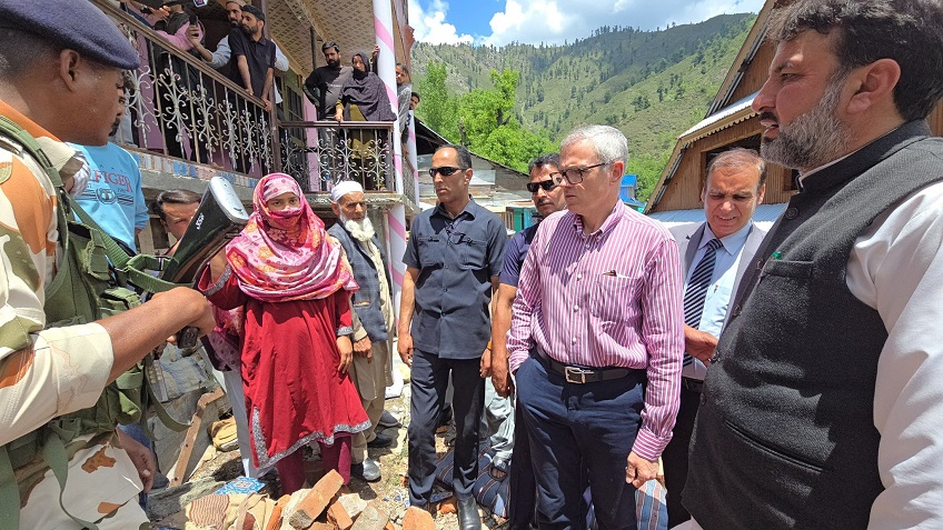 CM Omar Assures Bunker Expansion in Shell Affected Kupwara Villages ...
