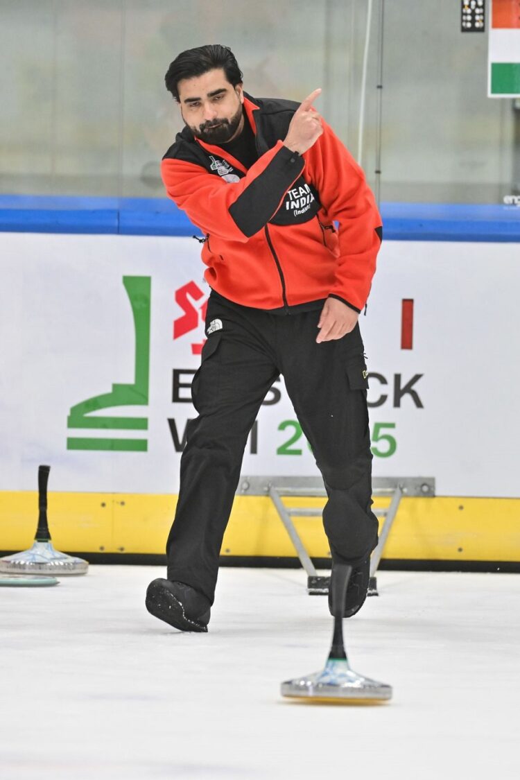 How a Batamaloo Boy Became India’s Ice Warrior – Kashmir Observer