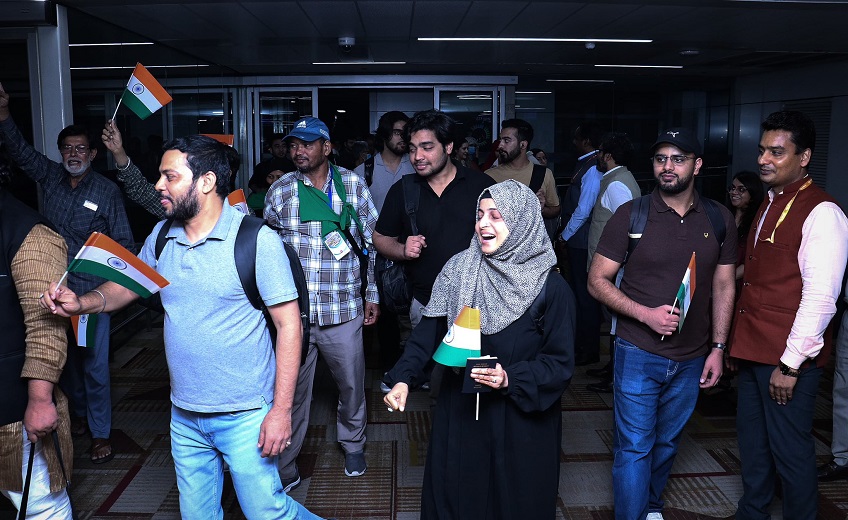 Iran Lifts Airspace Restrictions To Evacuate 1,000 Indians – Kashmir ...