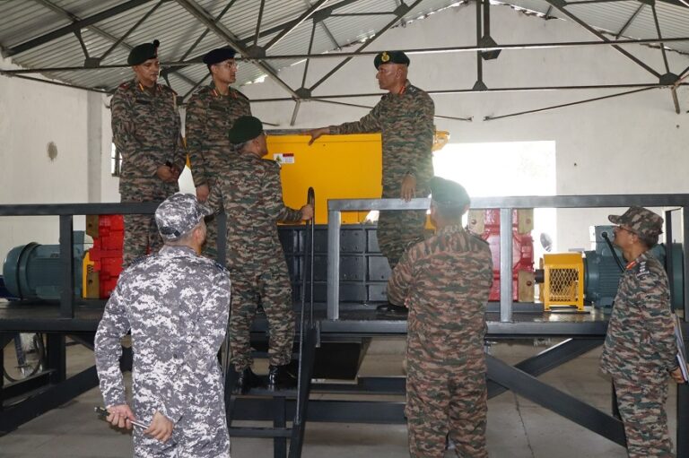 Northern Army Commander Visits Operational Logistic Units In J&K ...