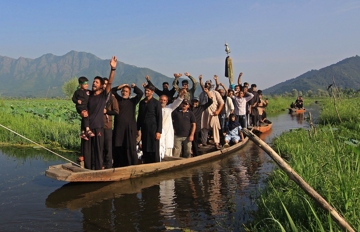 Ashura Today: Processions, Prayers to Mark Karbala Sacrifice – Kashmir ...