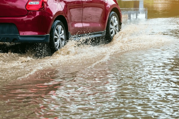 Driving Through the Deluge: How Cars Can Weather the Monsoon – Kashmir ...