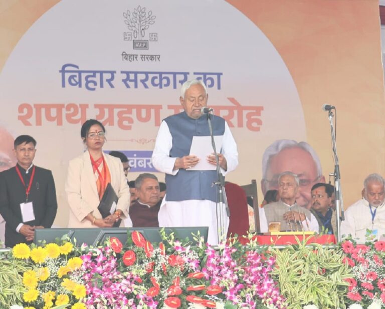 Nitish Kumar Takes Oath as Bihar CM for Record 10th Time – Kashmir Observer