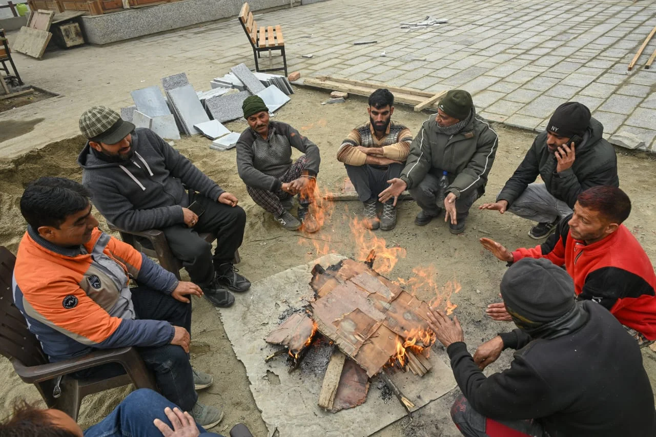 After Brief Respite, Mercury Drops Below Freezing Point in Kashmir ...