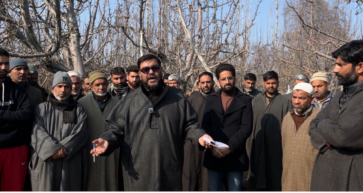 Kashmir Farmers Push Back Against New Rail Line – Kashmir Observer