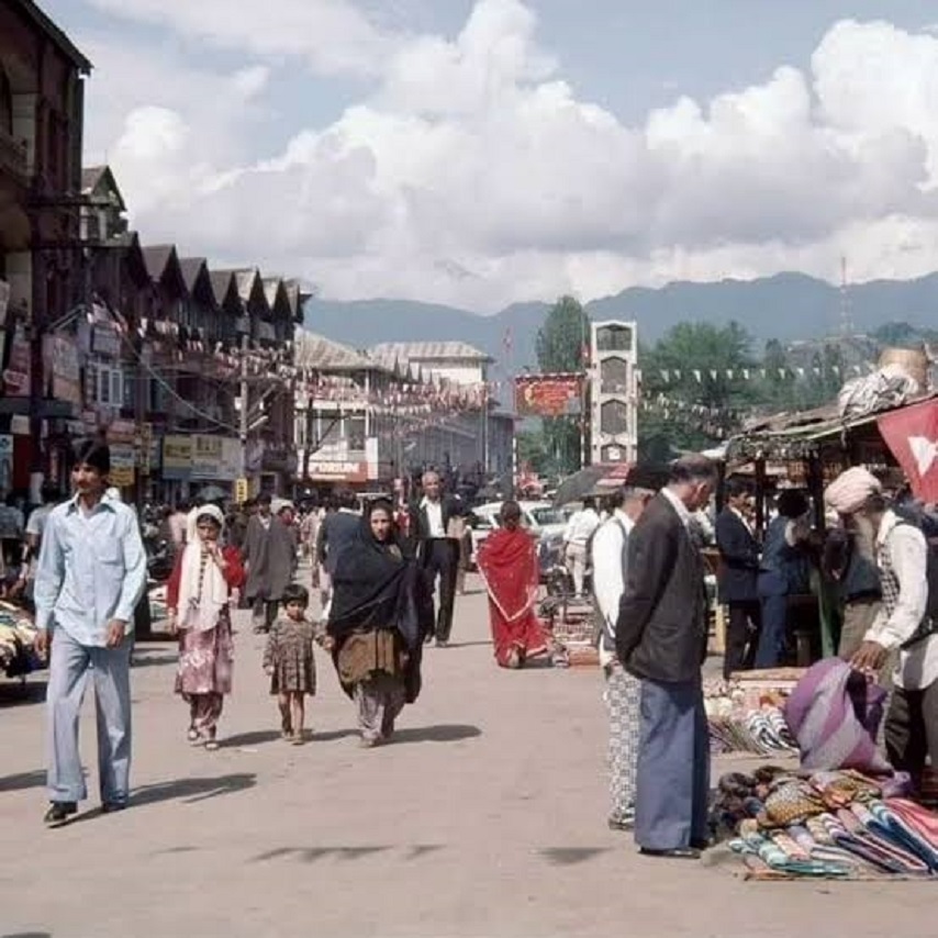 Lal Chowk, Barfi, and the City of Memory - Kashmir Observer